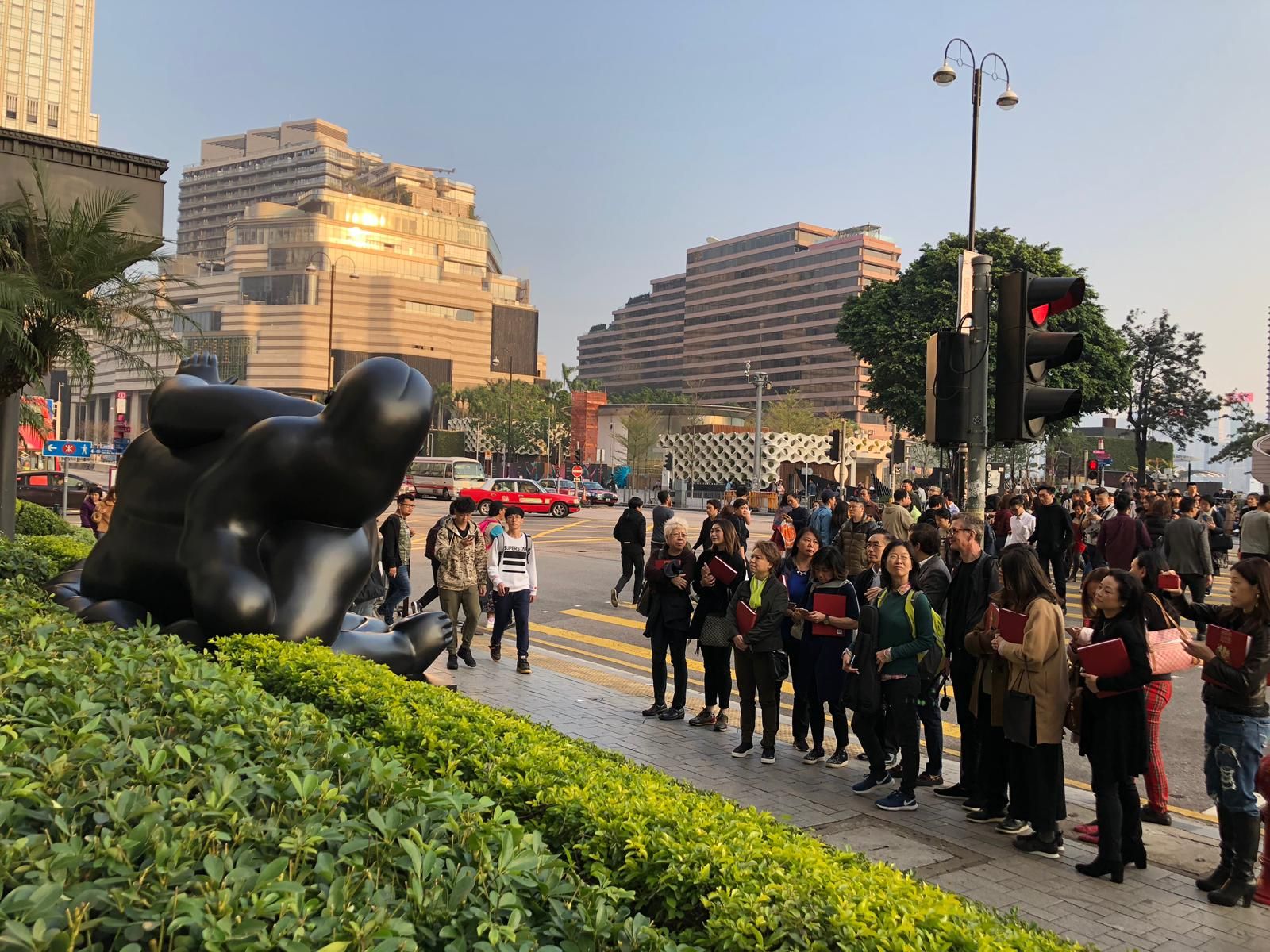Escultura de Botero viaja desde China hacia Expo Dubái - ABC Economía
